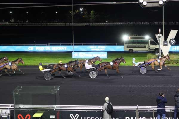PRIX DE BERNAY 2026 Rapports - PARIS VINCENNES - Réunion n°1 Course n°8 ...